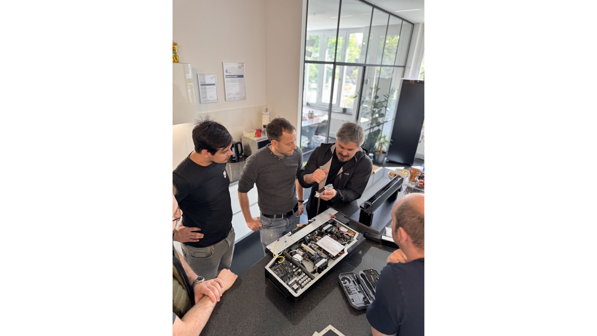 Quantica, Fraunhofer IPA, and Droptical Launch ZIM Project for Further ...