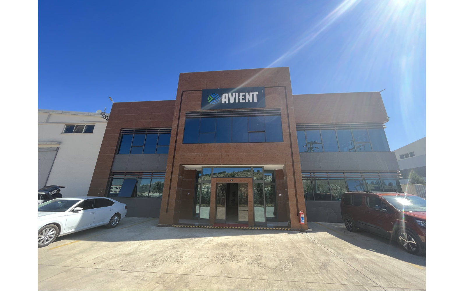 Color Services for Textiles Available from Avient in Turkey ...